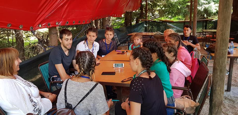 Proiectul ”Viitor pentru comunitate ”–la Novaci | Scoala Gorjeana