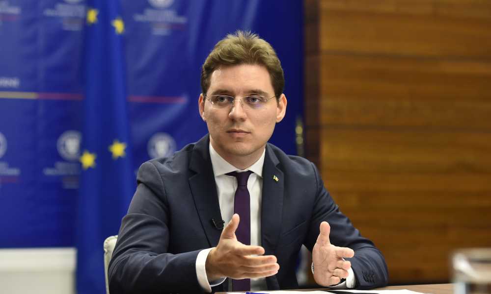 Europarlamentarul Victor Negrescu la emisiunea ”EDUcația” de la EMI TV ...